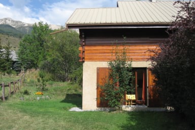 Petit Chalet Duplex Avec Jardin - Serre Chevalier