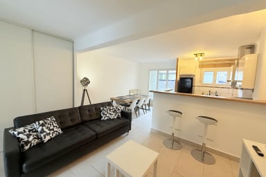 Bulle Azur: Charming 3-room Apartment - Le Cannet