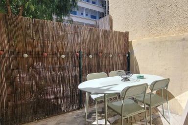 Appartement De 32 M² à 2 Min De La Plage, Fréjus - Fréjus