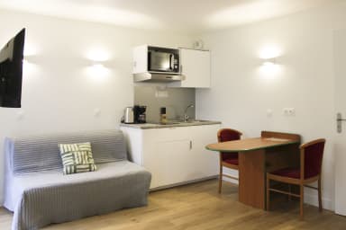 Charmant Studio Lumineux Au Cœur De Paris - Métro Nationale, Paris