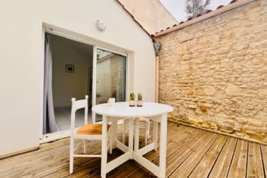 Studio Apartment With Terrace Near The Old Port - La Rochelle