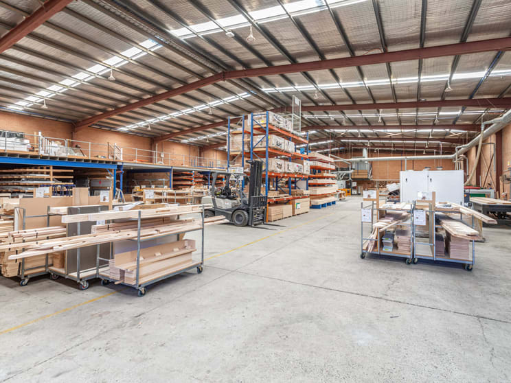 Factory, Warehouse & Industrial Property For Sale in 120 Long Street ...