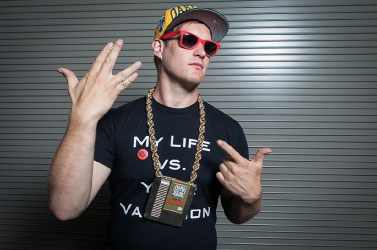 MC LARS (3/1 at Great Scott) Full Nerdcore Inte...