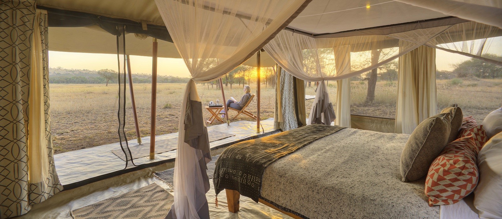 Ubuntu Camp W Hotel in Tanzania | ENCHANTING TRAVELS