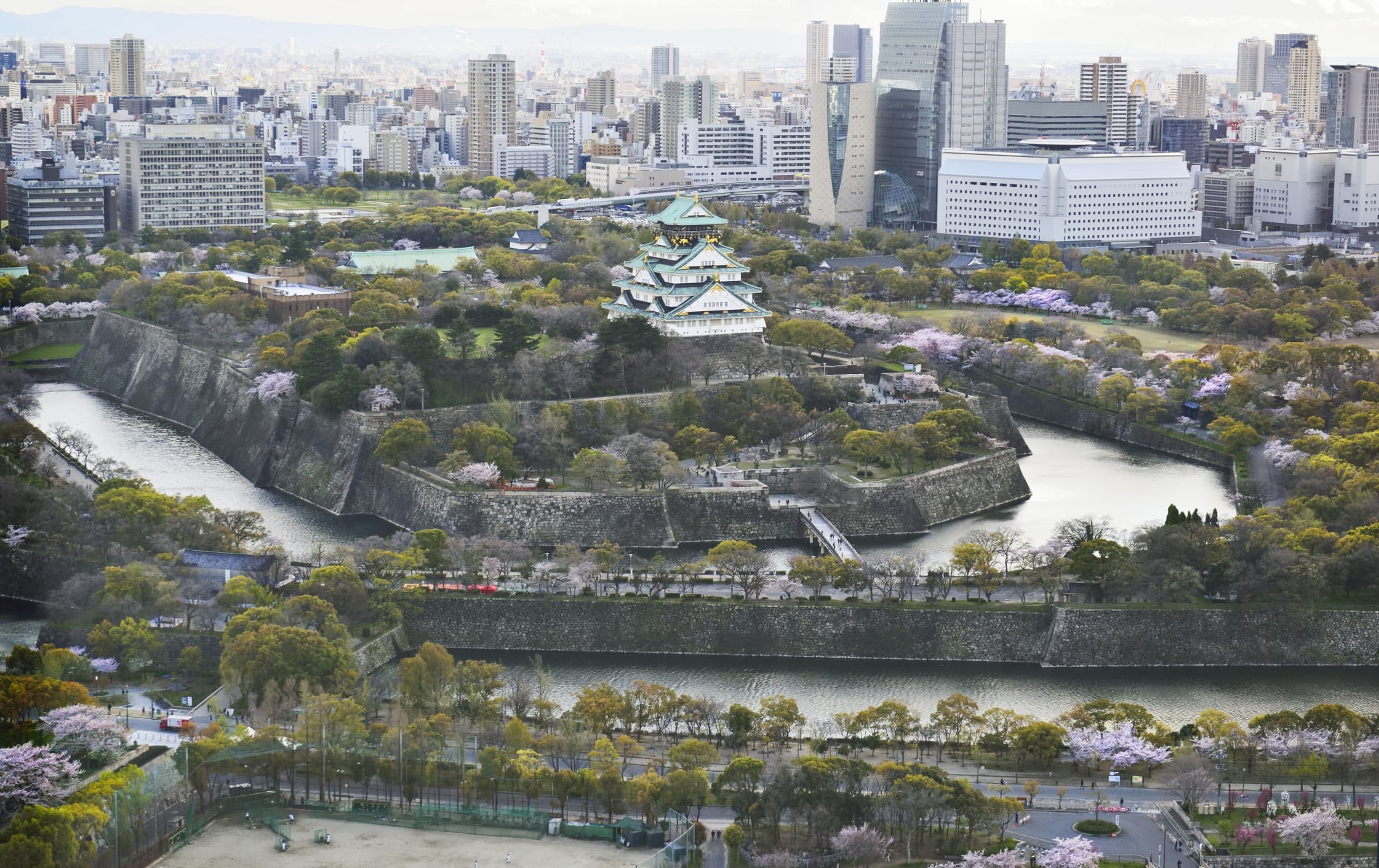 Castello di Osaka | Osaka Attractions | Viaggi in Giappone | JNTO