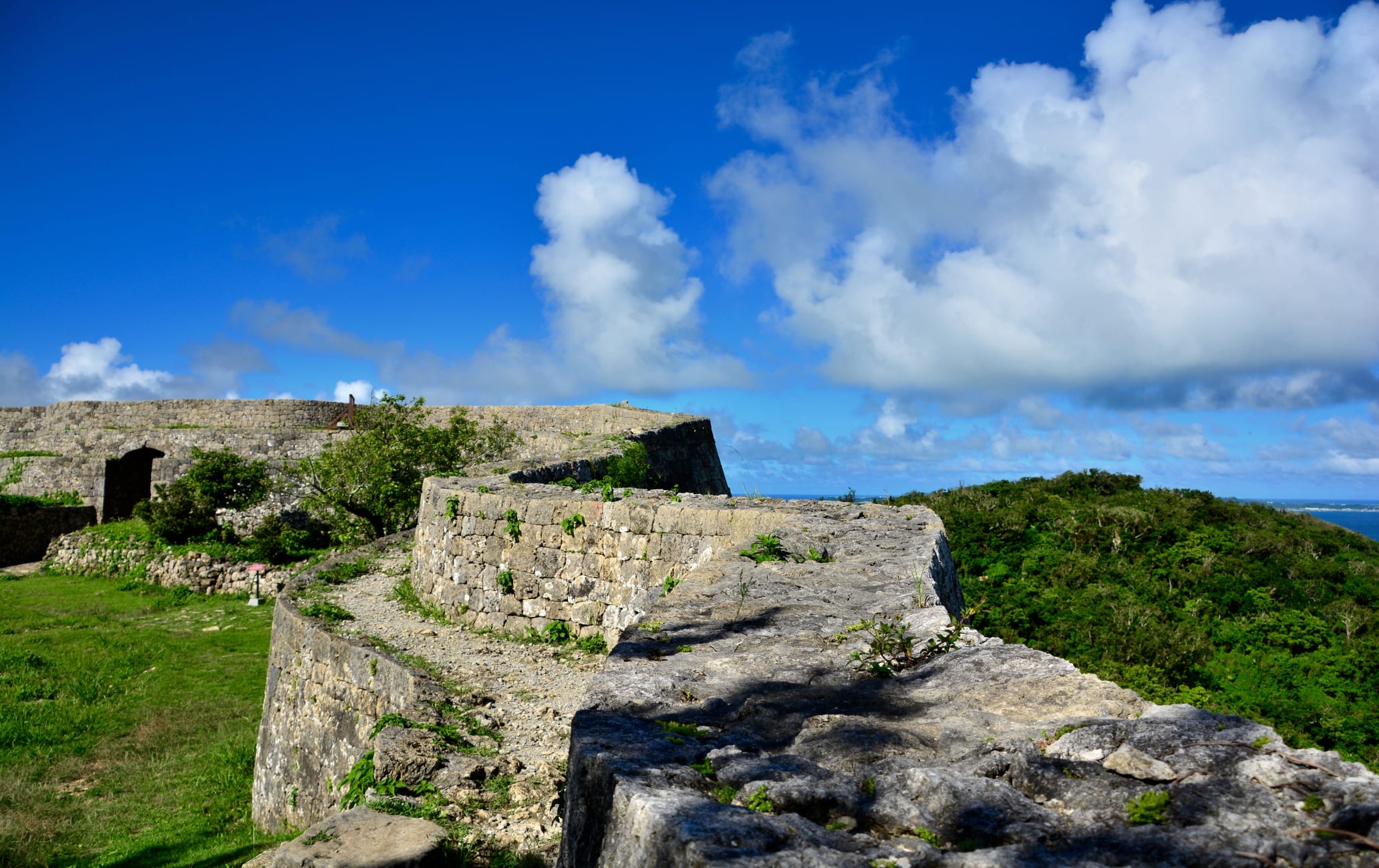 Nakagusuku Castle | Okinawa Attractions | Travel Japan | JNTO