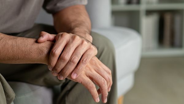 4 Common Bipolar Triggers and How to Manage Them | mental-health ...