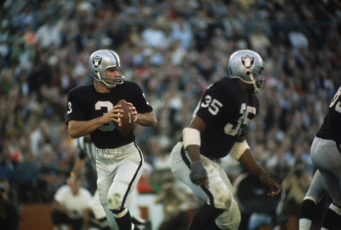 The best and worst uniform changes in NFL history | Yardbarker